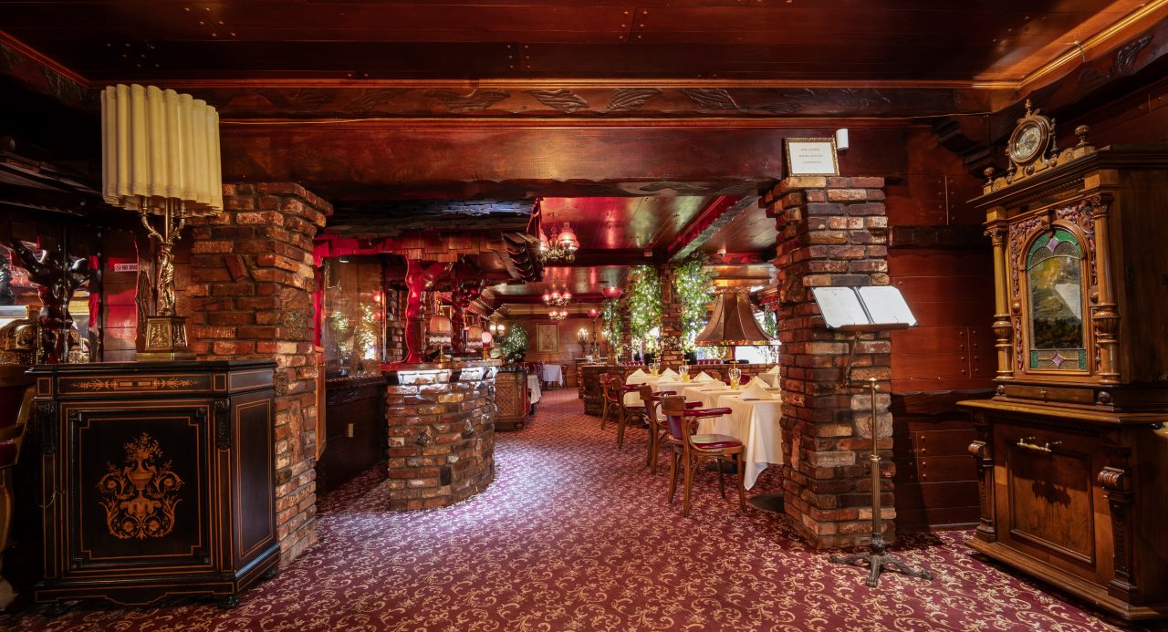 Magic Lamp Inn | Steakhouse & Fine Dining